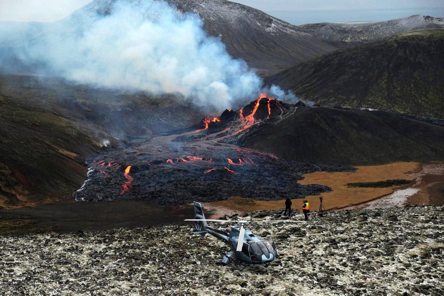 Geldingadalur; eldgos – myndir – Ferlir